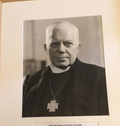 Dr Gavin Ashenden and Lord Carey of Clifton on:- “Christ and the ...